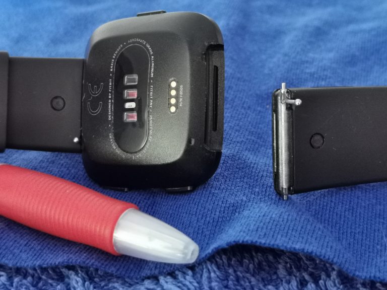 Change Fitbit watchband without breaking a fingernail ← Basic Lowdown ...