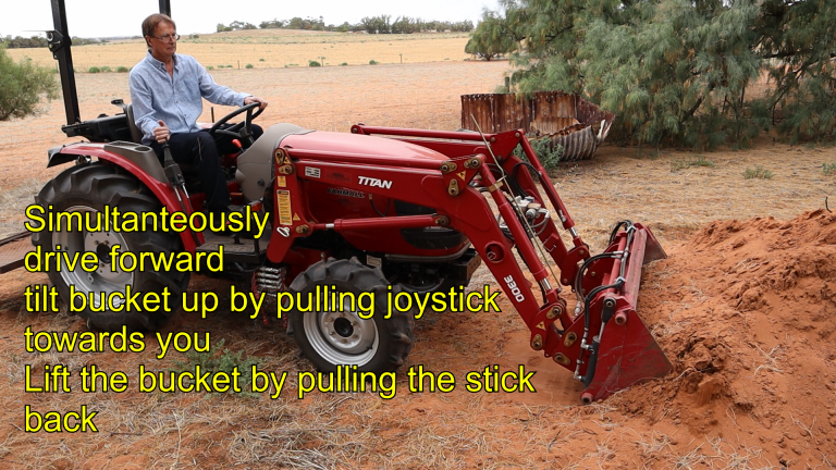 How to operate a frontend loader with 4 in 1 bucket on a tractor ← ...